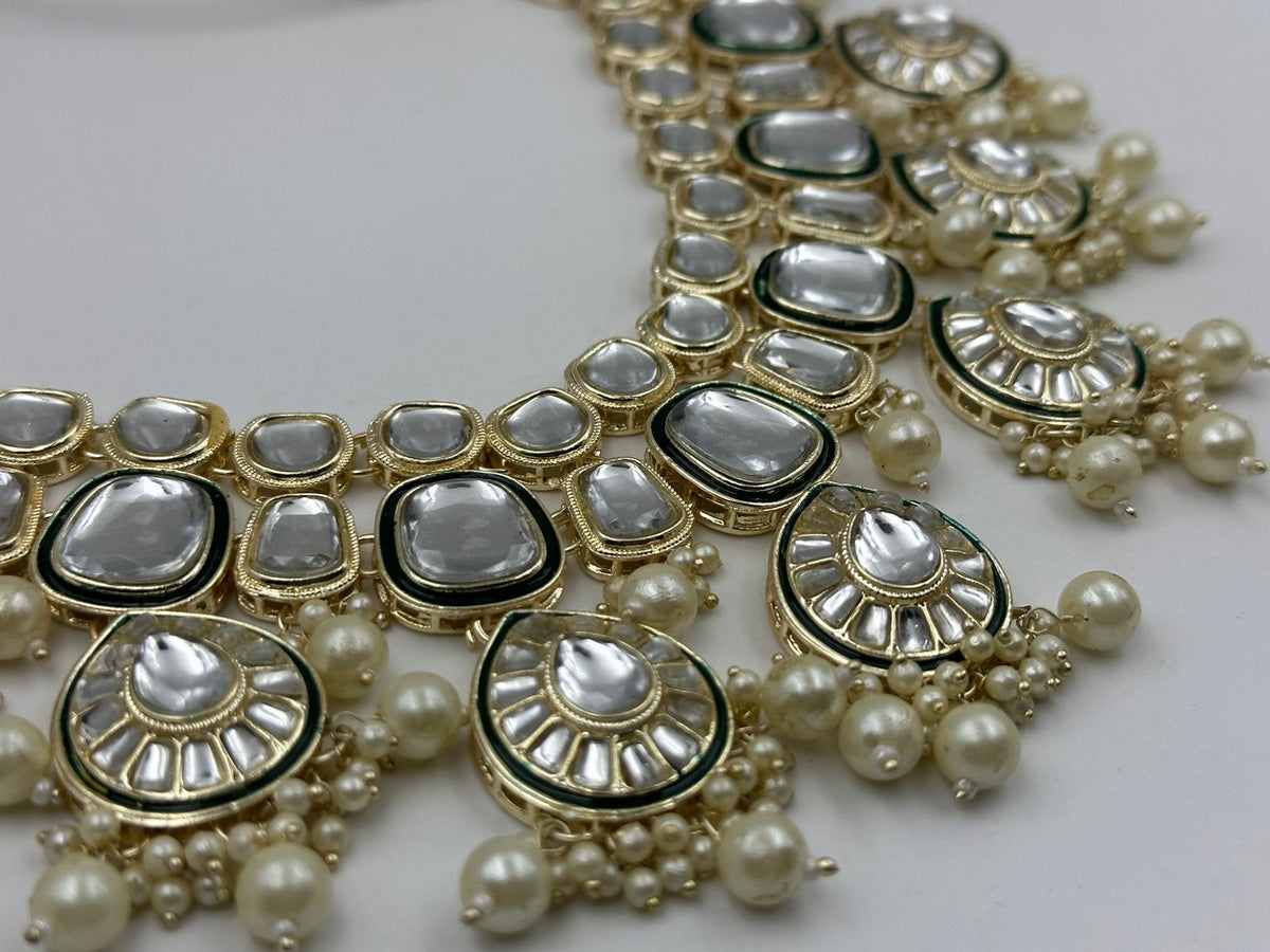 NITHYA in Gold – Sahara Gems